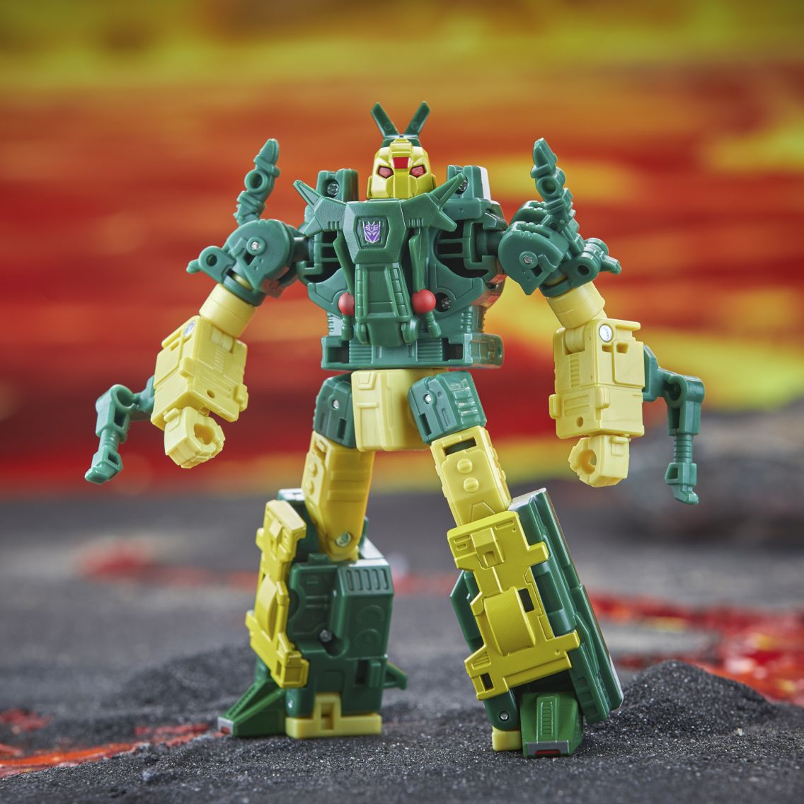 Transformers Legacy United Doom ‘n Destruction Collection, Mayhem ...