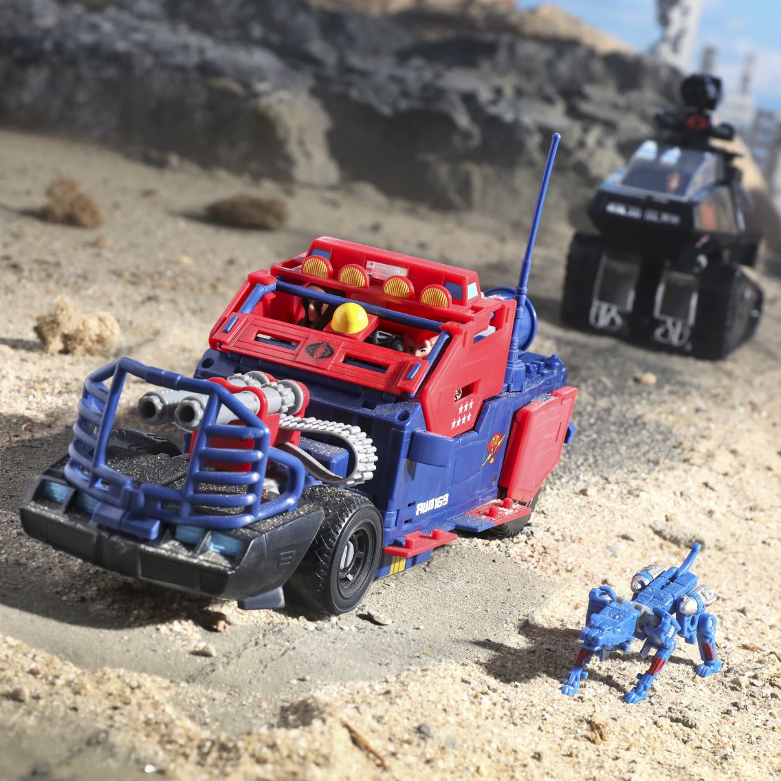 Transformers Collaborative G.I. Joe x Transformers Toys Soundwave ...