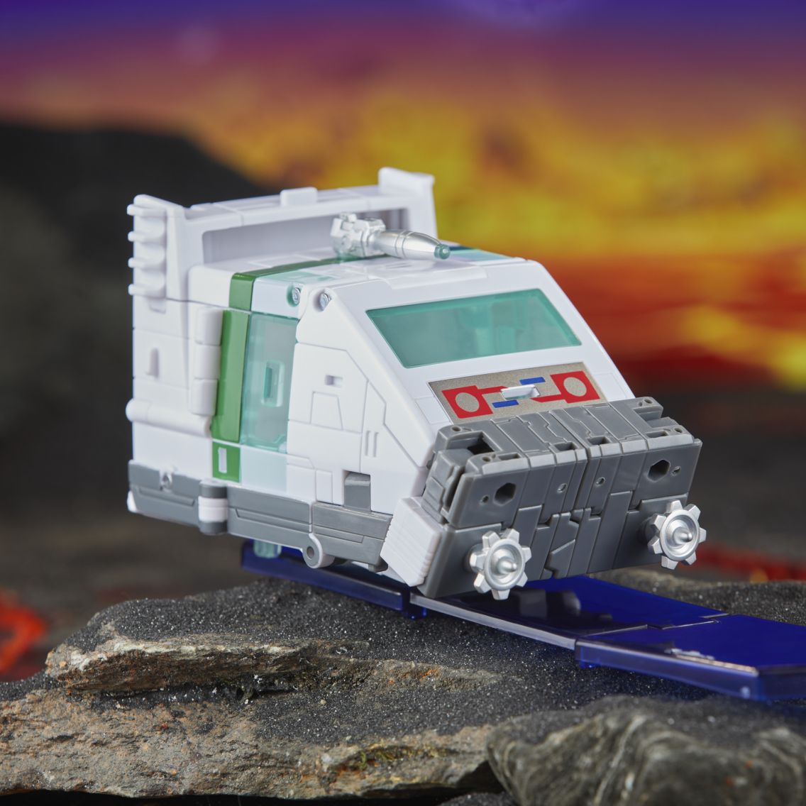 Transformers Legacy United Voyager Class Origin Wheeljack, 7-inch ...