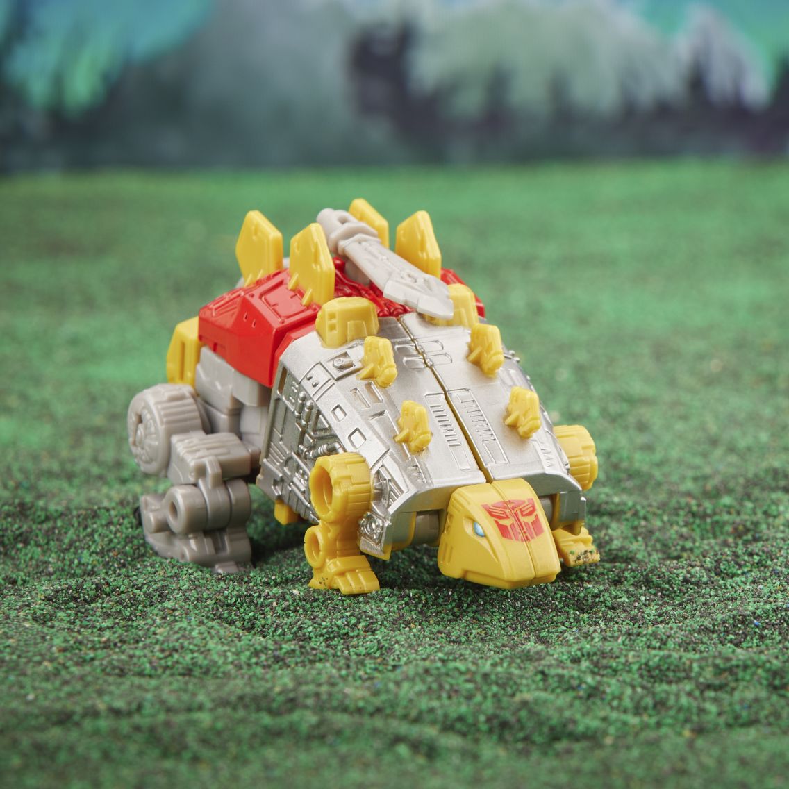 Transformers Toys Legacy Evolution Core Class Dinobot Snarl Toy, 3.5 ...