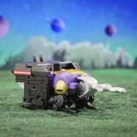Transformers Toys Legacy Evolution Deluxe Class Insecticon Bombshell ...