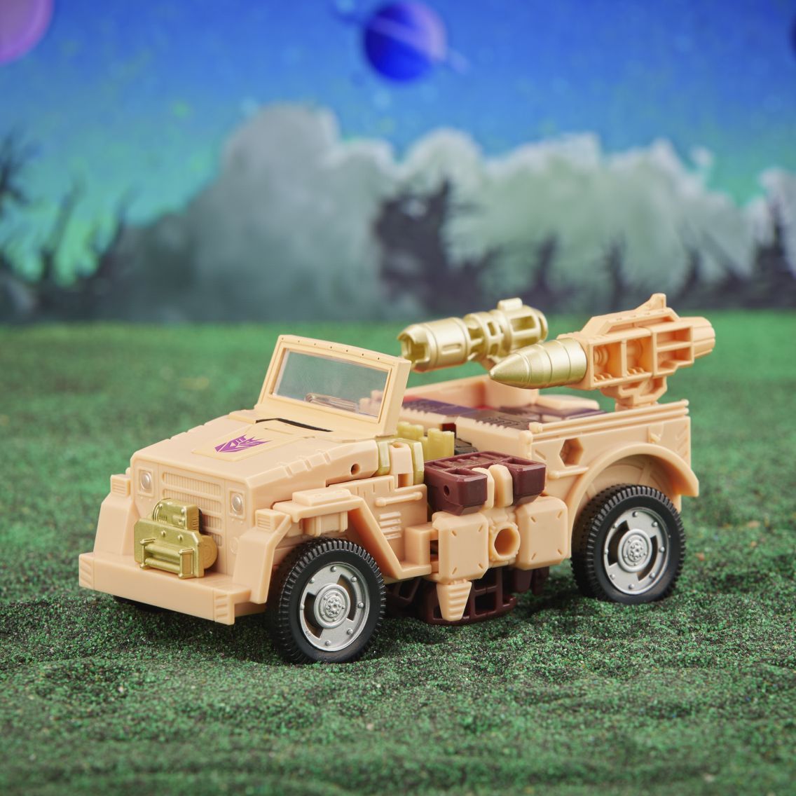 Transformers Toys Legacy Evolution Deluxe Class Detritus Toy, 5.5-inch ...