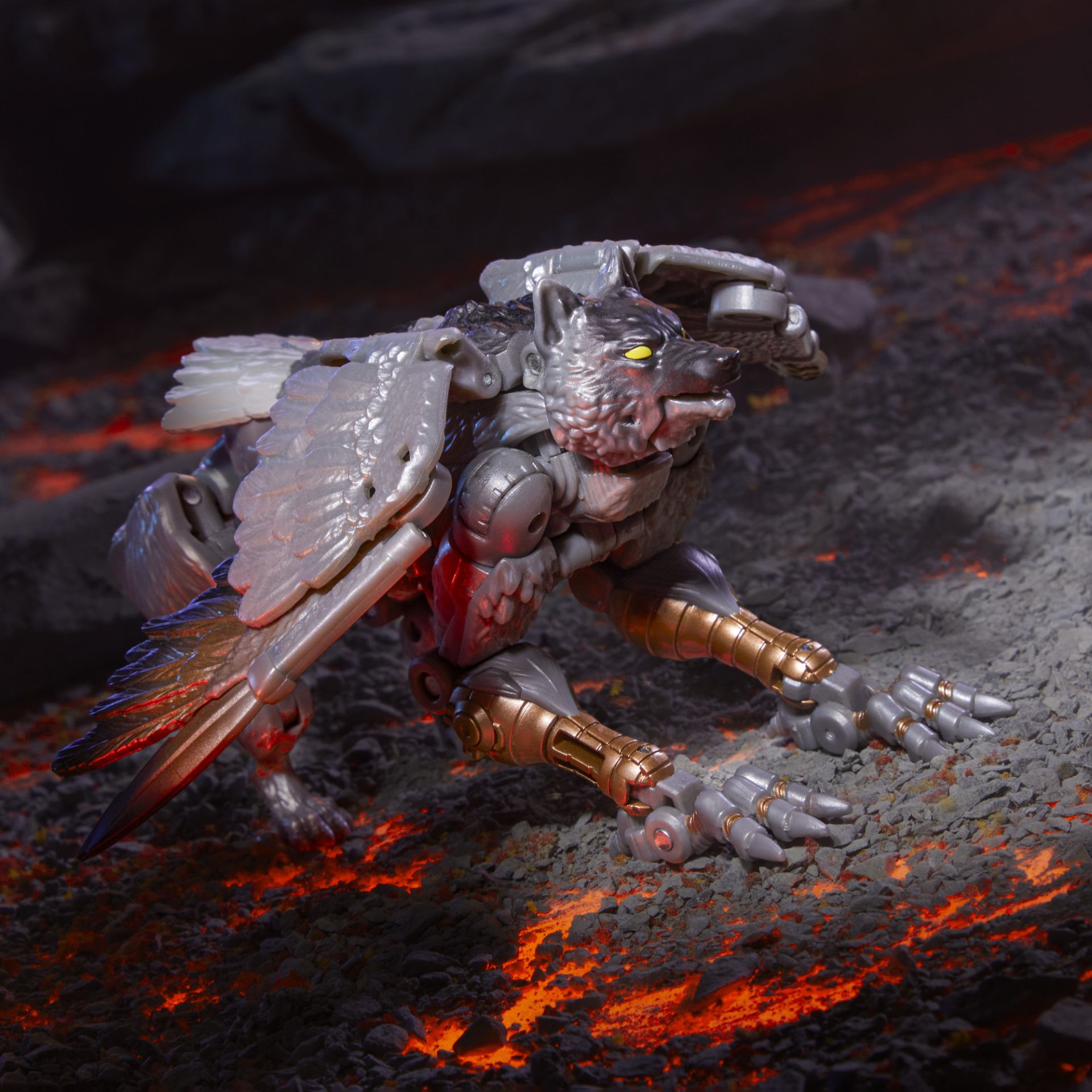 Transformers Legacy United Leader Class G1 Triple Changer Sandstorm, 7. ...