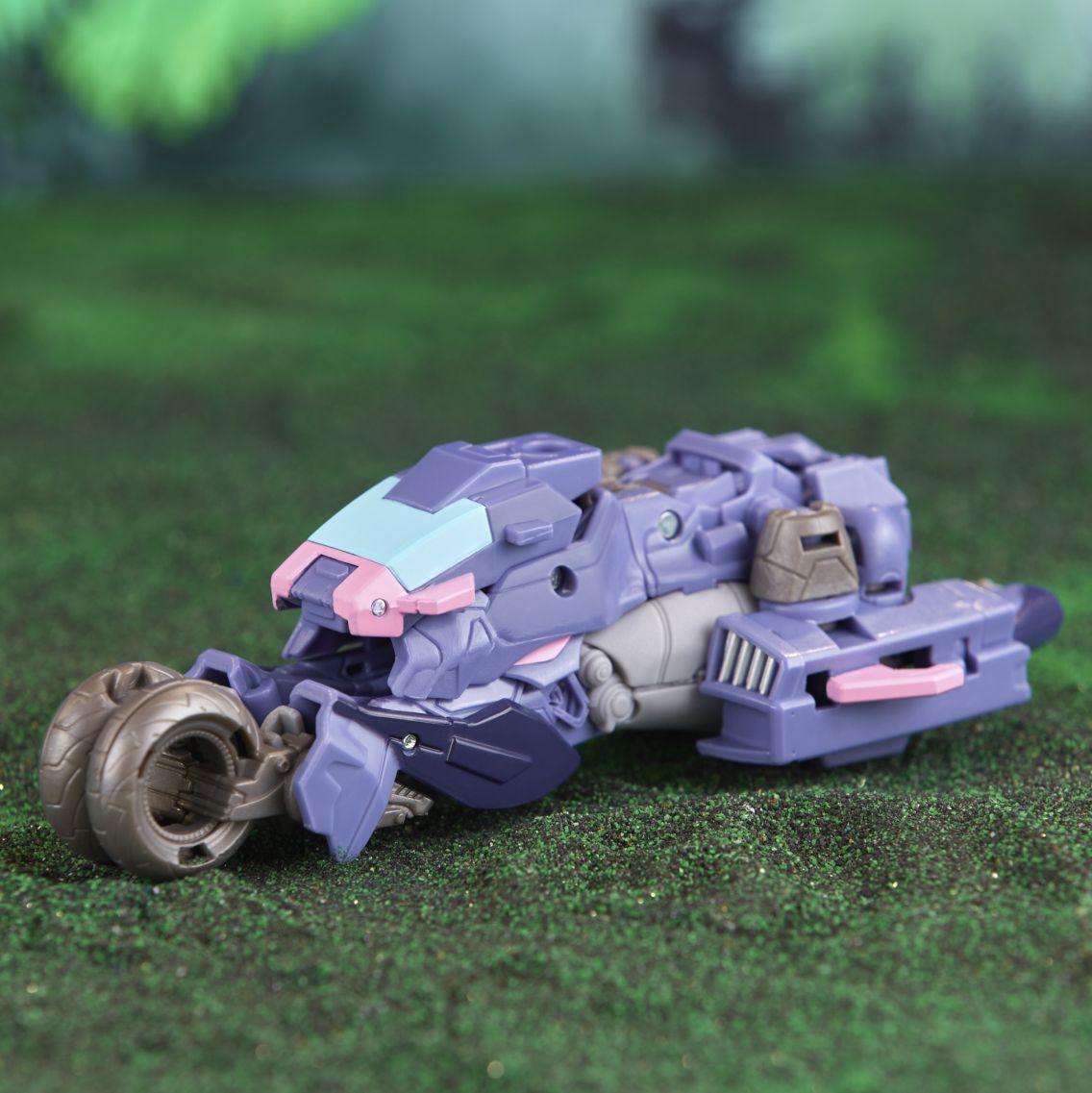 Transformers Toys Legacy Evolution Deluxe Senate Guard Autobot Javelin ...