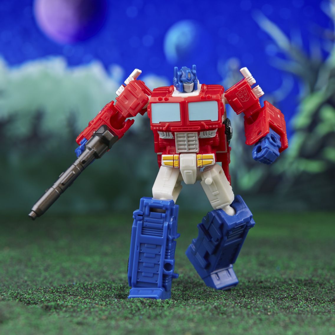 Transformers Toys Legacy Evolution Core Class Optimus Prime & Bumblebee ...