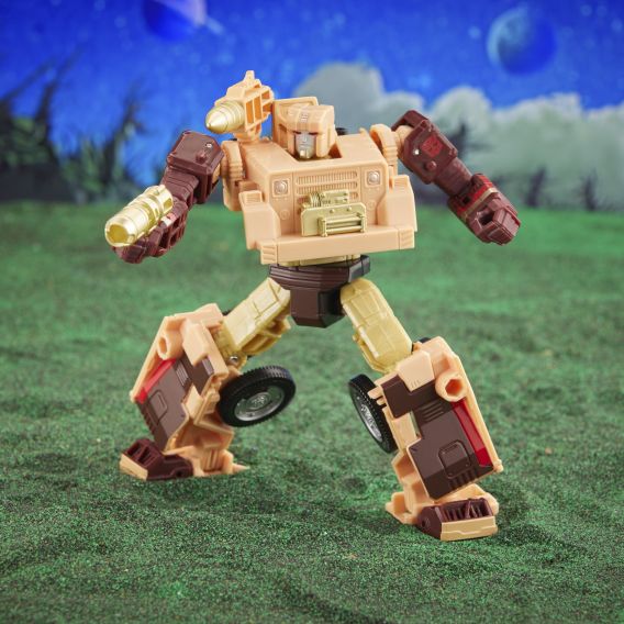 Transformers Toys Legacy Evolution Deluxe Class Detritus Toy, 5.5-inch ...