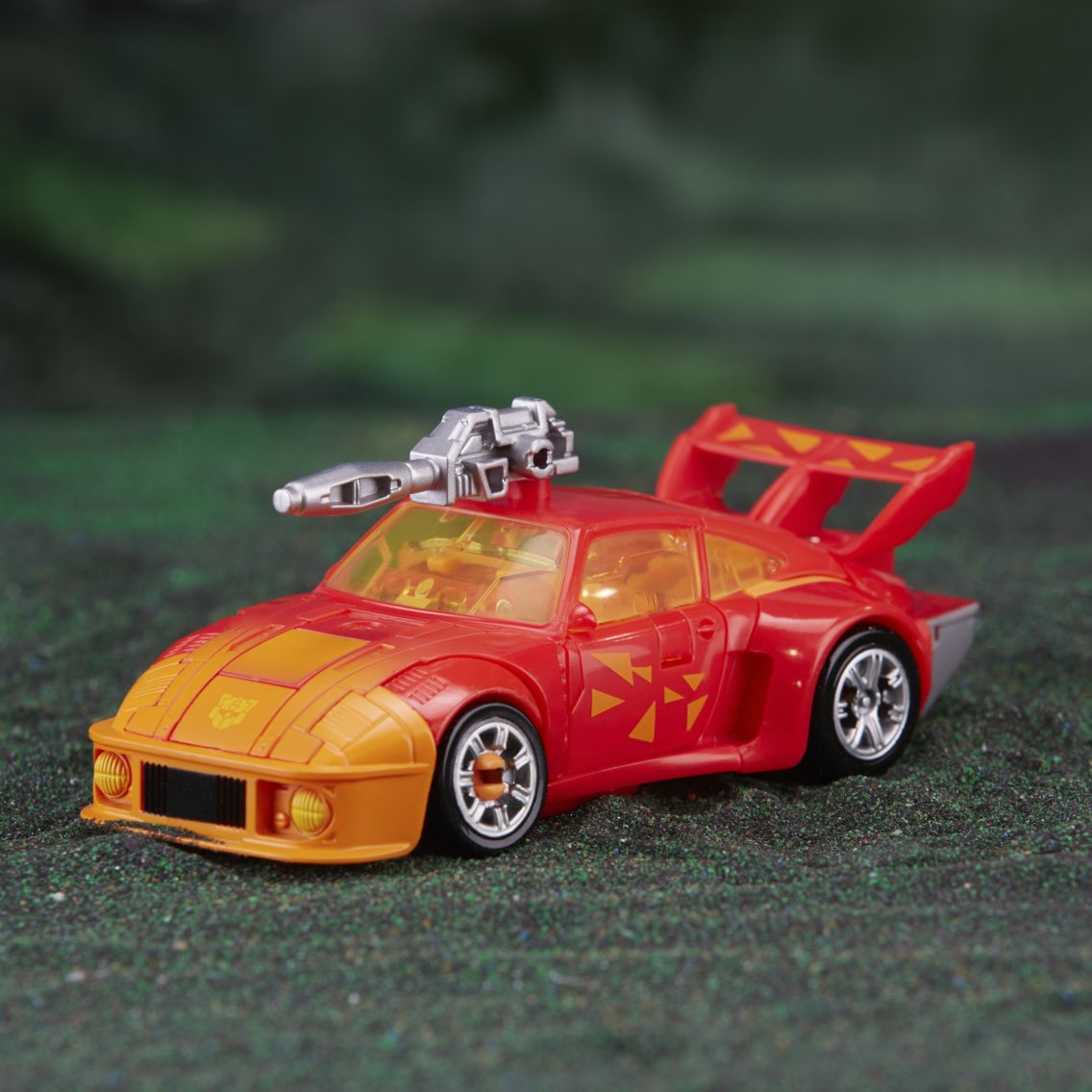 Transformers Toys Legacy: Evolution G2 Universe Autobot Jazz Toy, 5.5-inch, Action Figure For ...