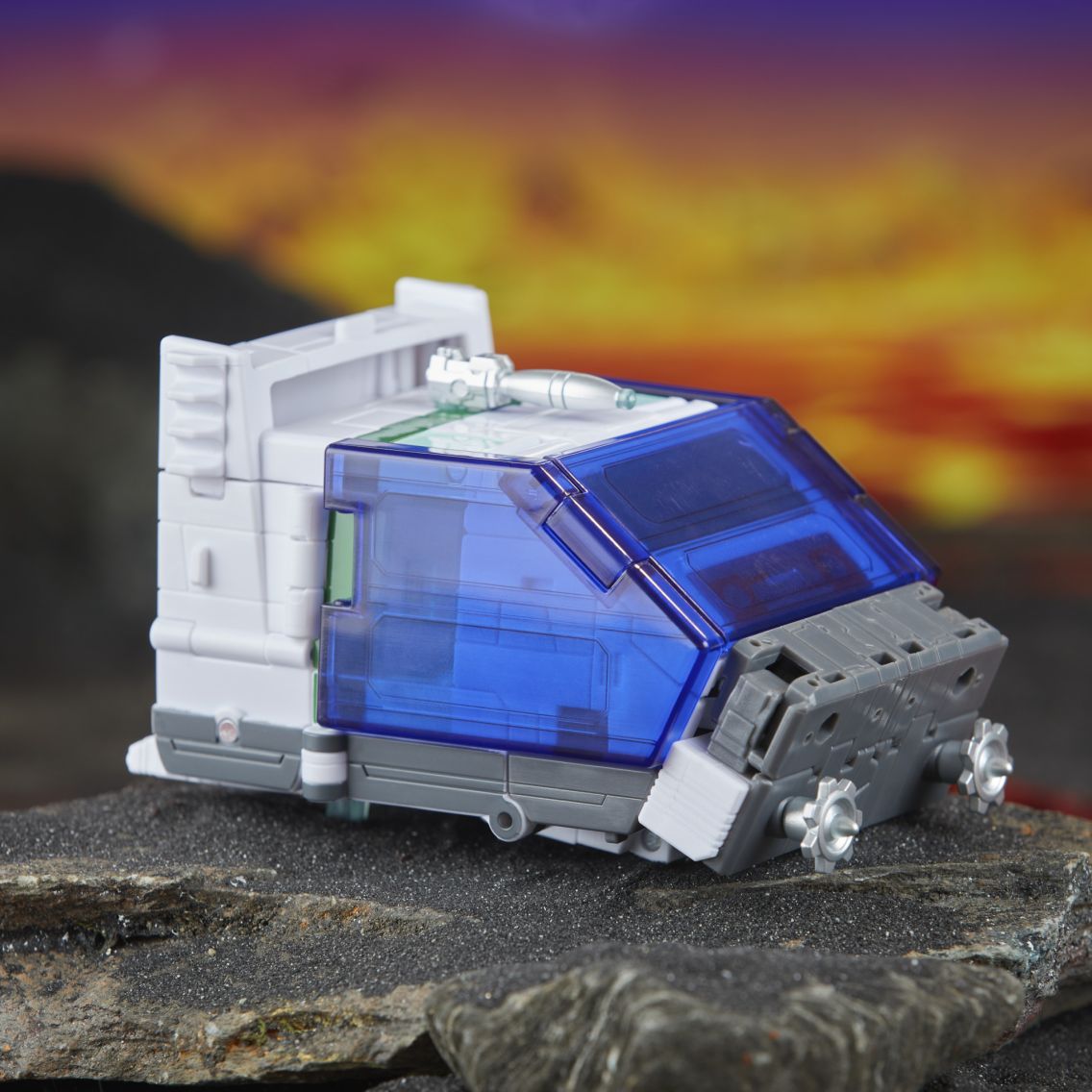 Transformers Legacy United Voyager Class Origin Wheeljack, 7-inch ...