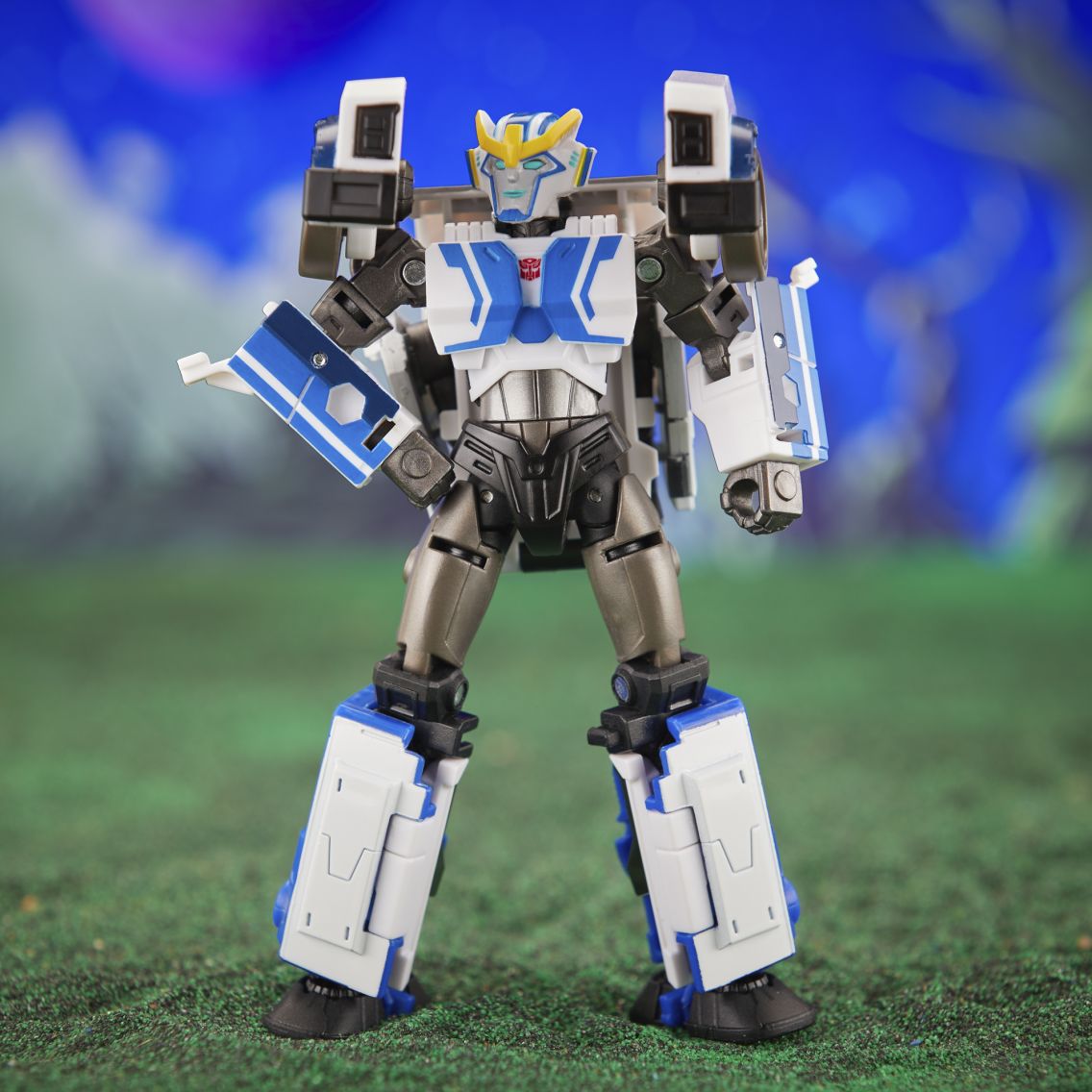Transformers Toys Legacy Evolution Deluxe Robots in Disguise 2015 Universe Strongarm Toy 5.5 inch Action Figure For Boys And Girls Ages 8 And Up Hasbro Pulse